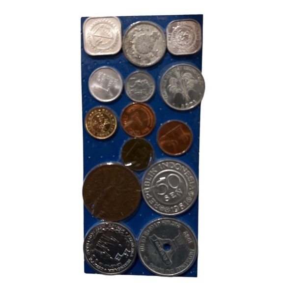 Other | Real World International 14 Coins Collection | Poshmark